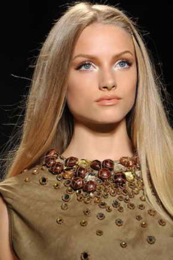 Beautiful Northern European Women - Page 30