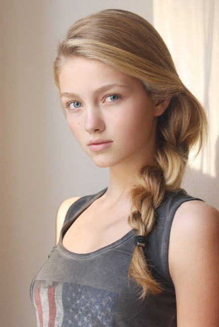 Aurelia Lockheed - Daughter of Hermes : r/DemigodFiles